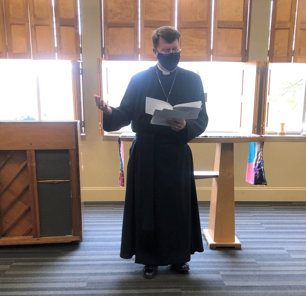 Holy Week services at Tusculum highlight humble service, Jesus' death ...